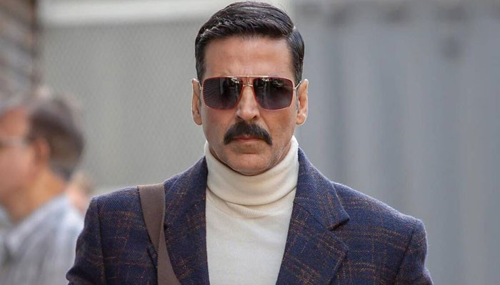 When Akshay Kumar watched Amar Akbar Anthony in black at Amba cinema