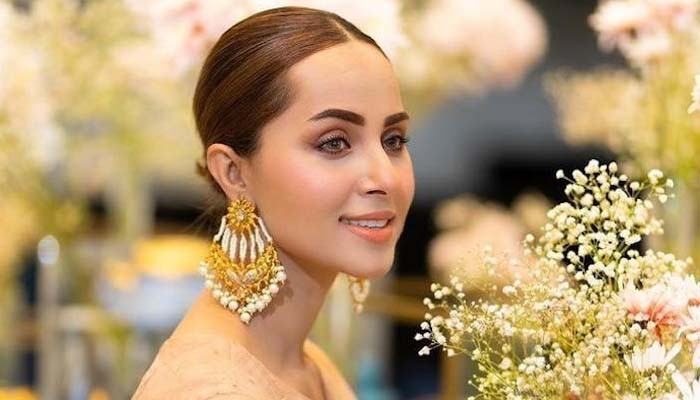 Nimra Khan flaunts elegance in traditional wear at Rahat Fateh Ali Khan ...