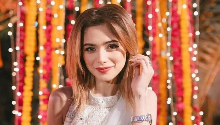 Aima Baig's style trolled following Umrah journey