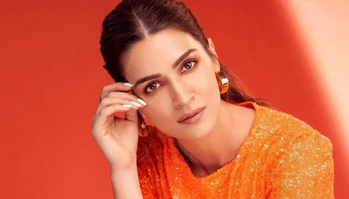 Kriti Sanon calls THIS co-star her 'favourite'