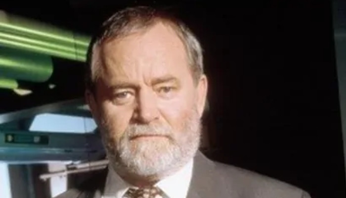 'Double Impact' and 'Seven Days' star Alan Scarfe breathes his last at 77