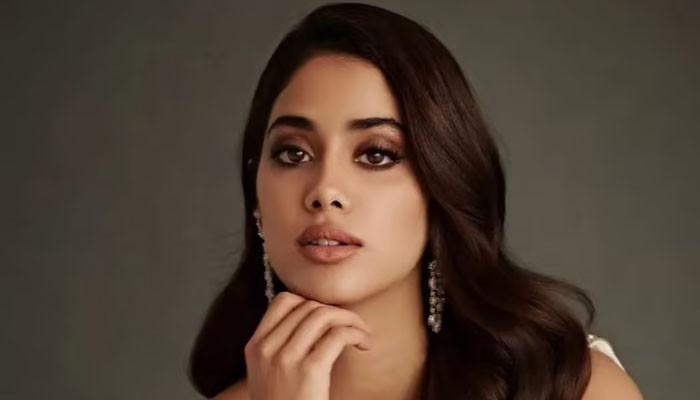 Janhvi Kapoor shares her two cents on situationships: 'Retarded concept'
