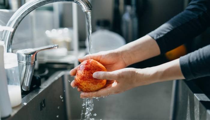 Washing fruit and think it’s clean? New study disagrees