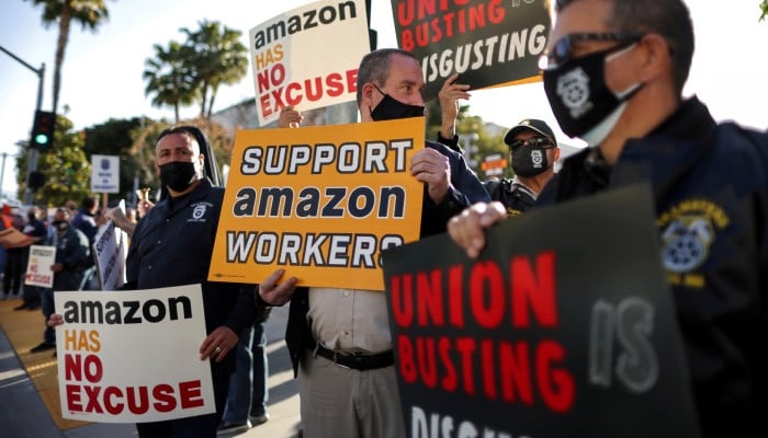 Amazon workers in the US support Teamsters' strikes over labor issues