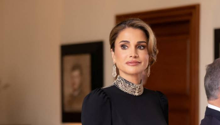 Queen Rania mesmerizes in striking red outfit at latest iftar gathering
