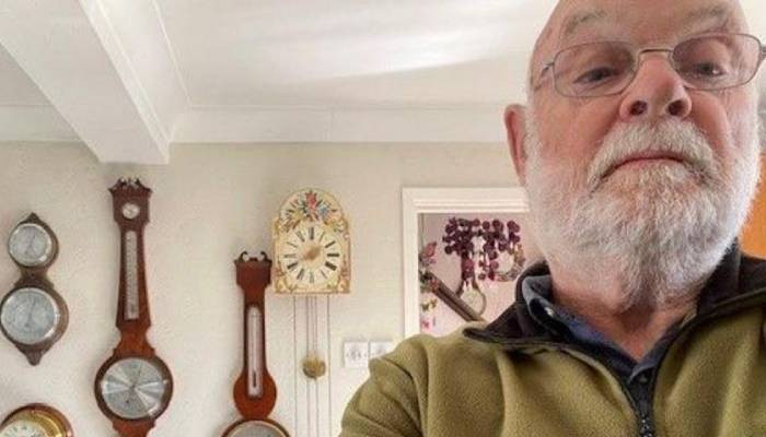 UK Clock Change 2025: Collector spends 45 minutes adjusting 52 timepieces