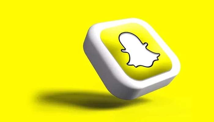 Snapchat's new update now sends alert to your friends when you reach ...