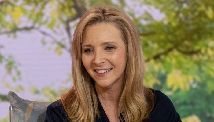 Lisa Kudrow goes viral with throwback MAGA spoof