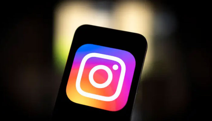 Instagram releases iPad App with advanced features