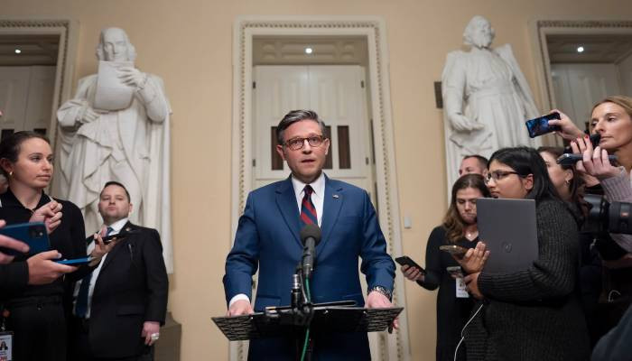 House passes temporary funding bill, Senate faces shutdown pressure