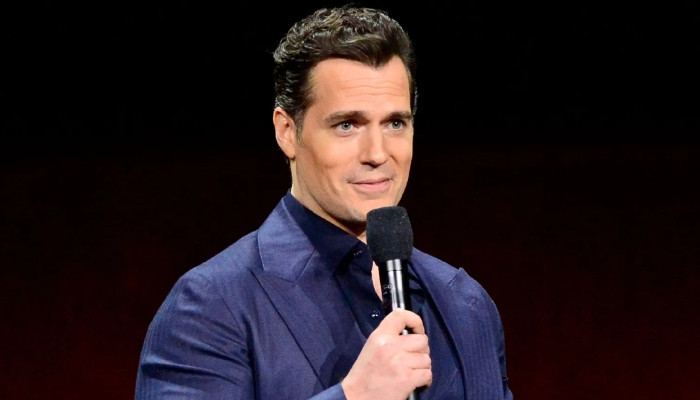 Henry Cavill flaunts powerful strength in new update after painful leg ...