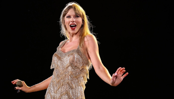 Taylor Swift surprises fans with eight acoustic ‘Life of a Showgirl’ tracks