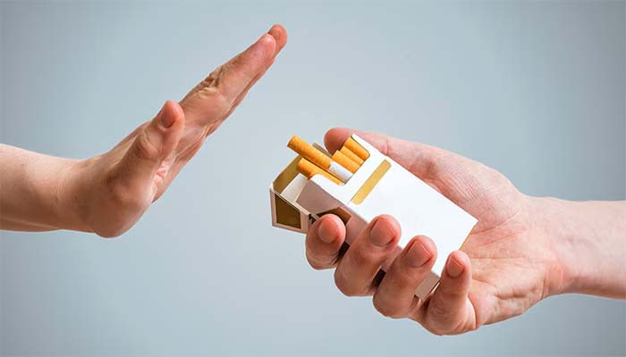 Researchers find quitting smoking can extend cancer patients' lives