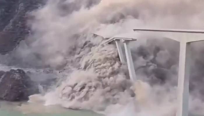 China bridge collapse halts major highway linking central China to Tibet