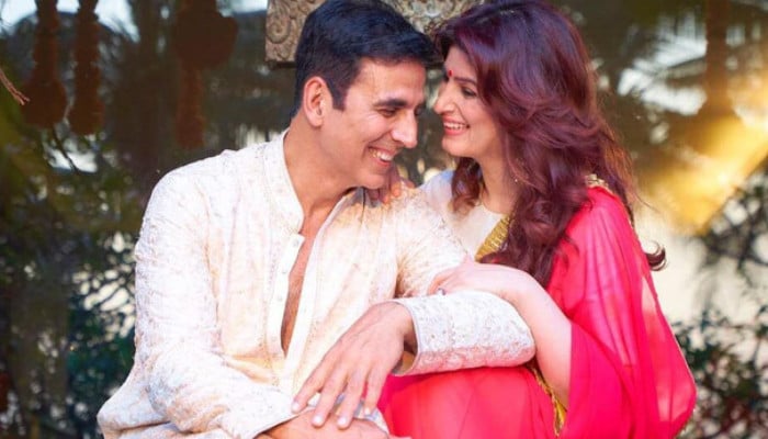 Akshay Kumar marks 25 years with Twinkle Khanna in signature comedic style