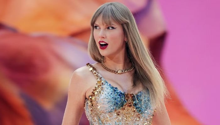 Taylor Swift's fortune hits $2 billion, becomes second-richest female ...