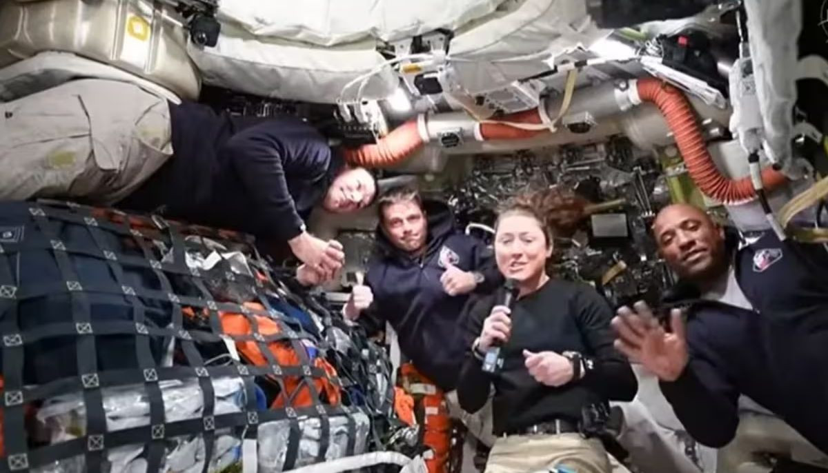 Artemis II astronauts to lose contact during historic lunar loop: 40 ...