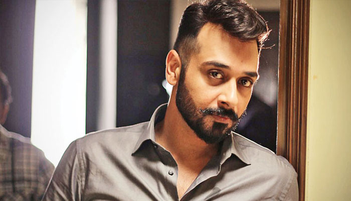 فیصل قریشی نے لوڈشیڈنگ سے نجات کا طریقہ بتادیا