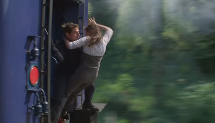 ٹام کروز نے مشن امپوسیبل: ڈیڈ ریکننگ کے اسٹنٹ کی ویڈیو شیئر کردی