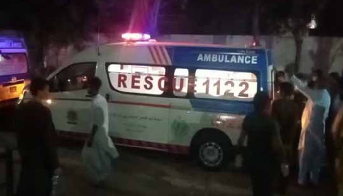 حیدرآباد، ایم نائن پر وین اور ٹرک میں تصادم، 3 مسافر جاں بحق